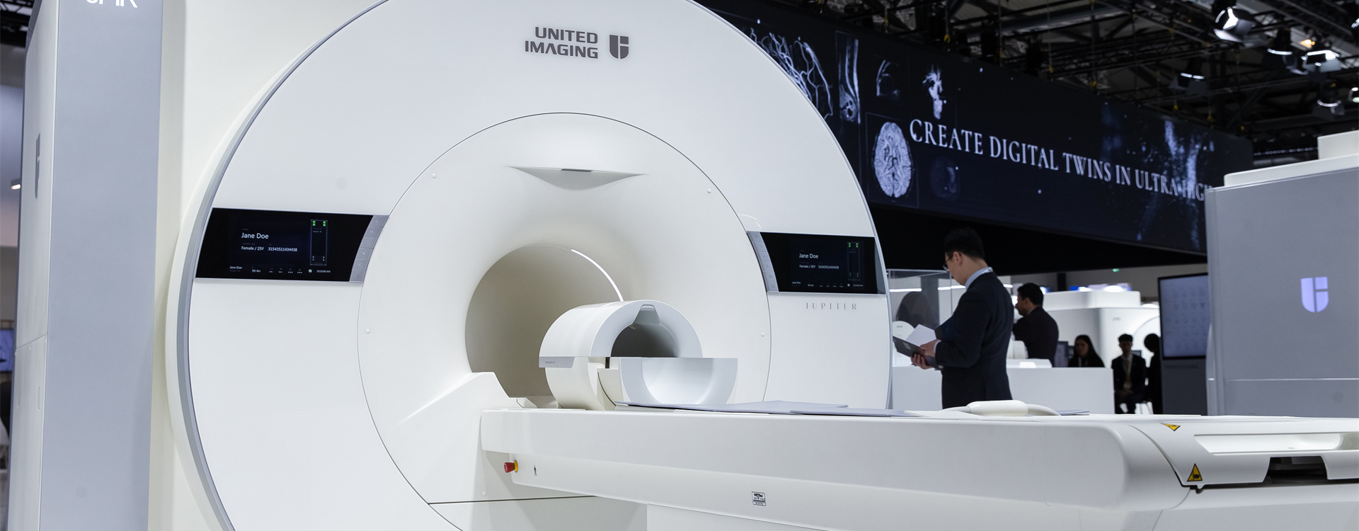 European Congress of Radiology(ECR)2023 - 4 Bright Moments